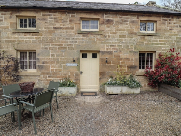 Grooms Cottage, Pet Friendly, With Open Fire In Morpeth - Scotland