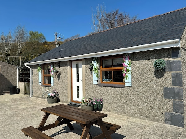 The Mill, Pet Friendly, With A Garden In Pwllheli - Pwllheli