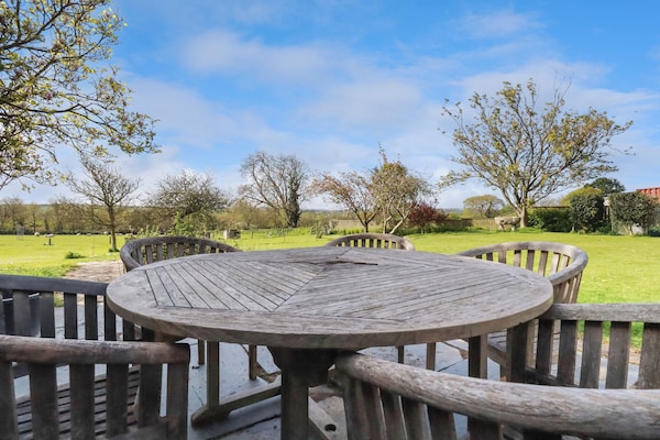 Trevarthian Farm (Annex), Pet Friendly, With A Garden In - Newquay