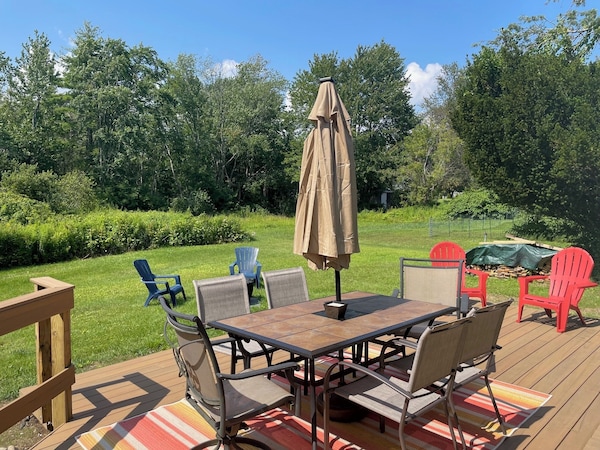 Lock Shop Cottage: Renovated 1800s Home Near Dock Square, Perfect Getaway - Kennebunk, ME