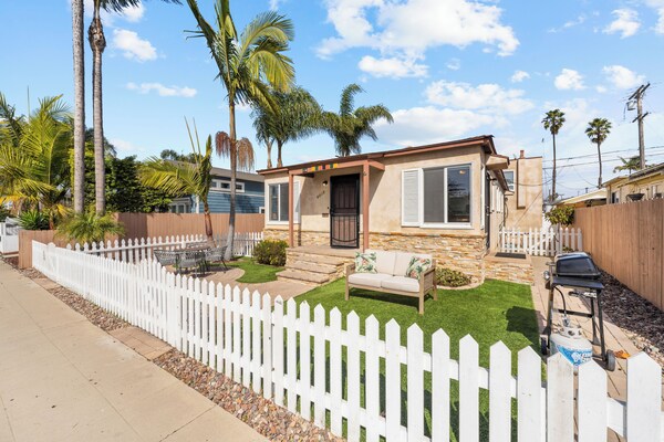 New Private Ocean Beach Home With Yard And Parking - Ocean Beach - San Diego
