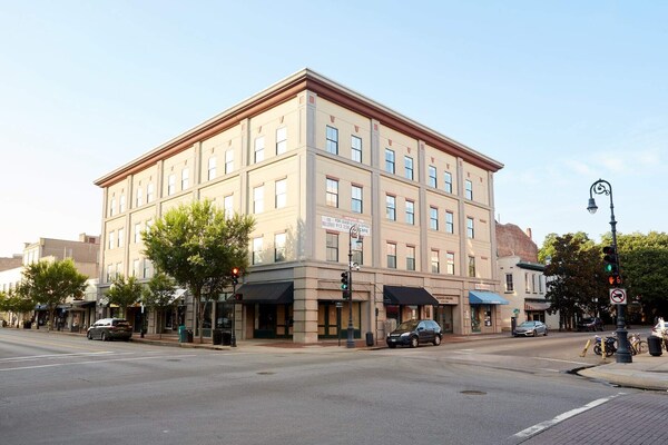#410 - Kasa Altmayer Savannah - Savannah, GA