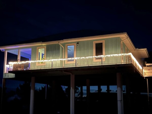 New Home With Stunning Views Of The Gulf Of America & Porpoise Creek - Steinhatchee, FL