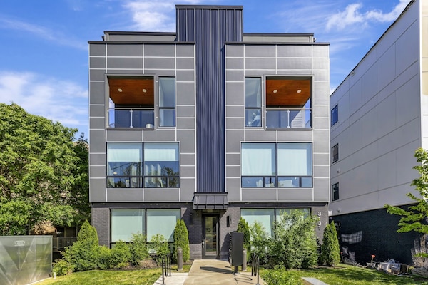 The Melody | Luxury+record Display+condo - Vanderbilt University, Nashville