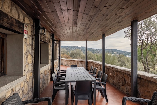 Apartamento 'Casa Baja' Con Piscina Compartida, Terraza Privada Y Wi-fi - El Escorial