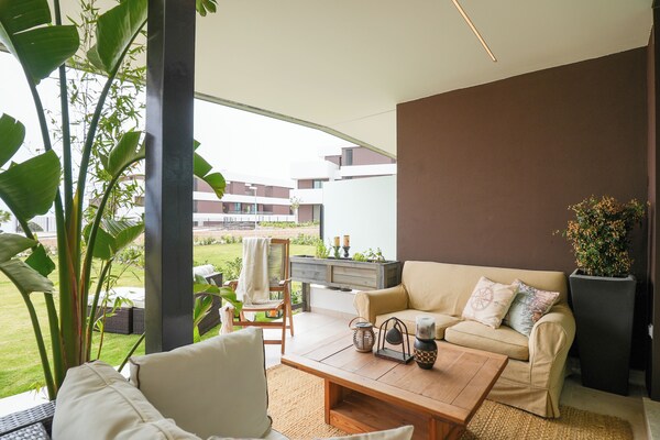 Impeccable 2-bed Apartment In Camarate Hills - Manilva