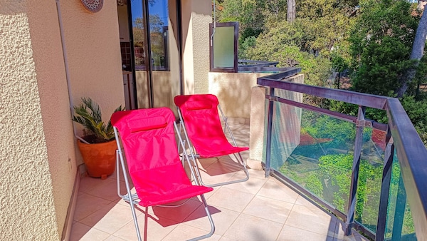 Au Calme, Plages 900 M, Belle Terrasse, Climatisé - Cap Estérel