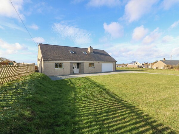 Awel Y Grug, Pet Friendly, With Open Fire In Aberdaron - Aberdaron