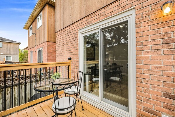 3br Pickering Retreat With Bbq & Patio Delight - Ajax