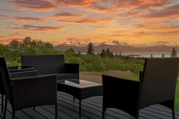 Overlook The Bay In Homer - Homer, AK