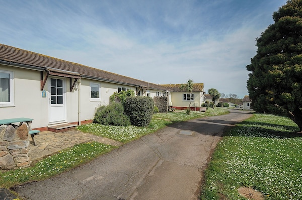 Chalet 29 At Landscove Holiday Park, Pet Friendly In Brixham - Brixham