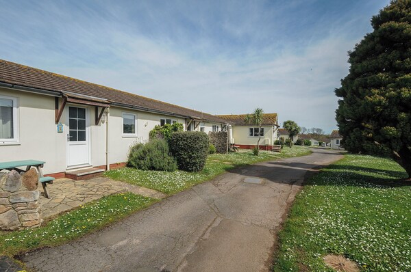 Chalet 15 At Landscove Holiday Park, Pet Friendly In Brixham - Devon