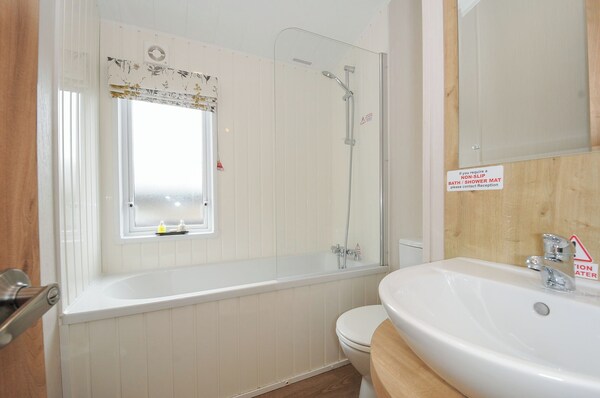 Lodge 69 At Riviera Bay Coastal Retreat, Family Friendly In Brixham - Brixham