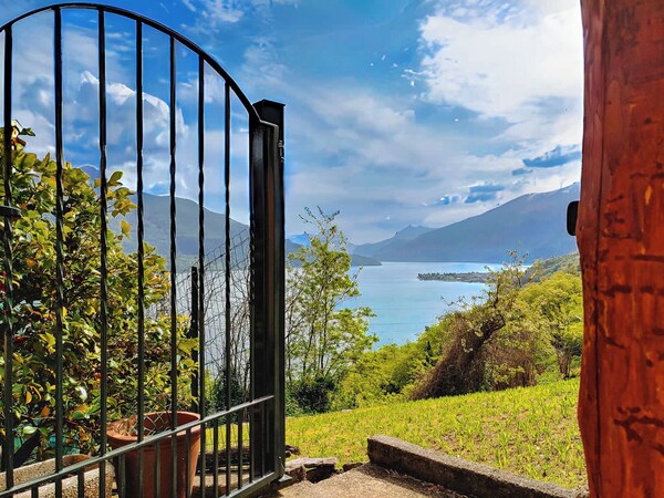 Maranina Holiday Flat On Lake Como - Colico