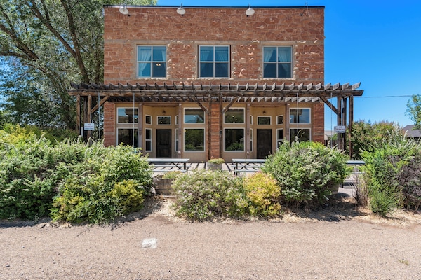 Laketown Lodge (Sleeps 30+) - Utah