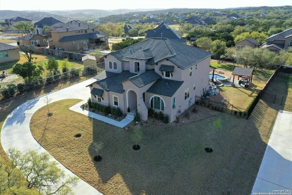 Launch Pad- A Birdy Vacation Rental - Helotes, TX
