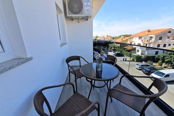 Apartamento Vacacional Cerca De La Playa - Funtana