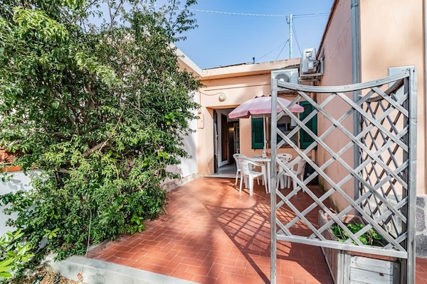 Bougainville Is Located 200 Meters From Stecchi Beach. - Portoferraio