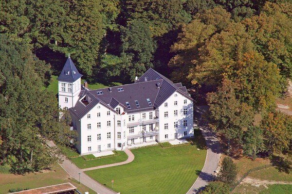 Jagdschloss Hohen Niendorf - Wohnung 3 Gartenwohnung - Bastorf