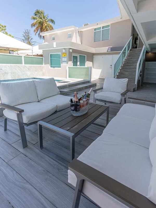 Beachfront Studio #3, 1 Room, 1 Bath, Pool - Dorado