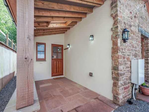 1 Bedroom Accommodation In Earlswood, Near Chepstow - Chepstow