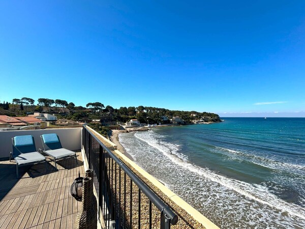 Waterfront Apartment With Panoramic Sea View Terrace For 5 - Sanary-sur-Mer