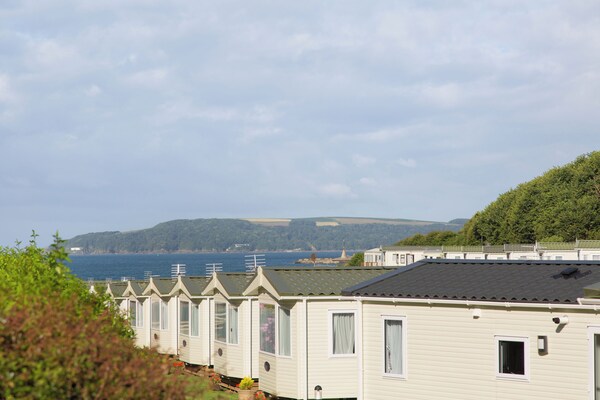 Whidbey Luxury Apartment, Family Friendly, With Pool In Plymouth - Plymouth
