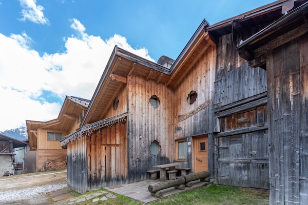 Tabià Elisa Second Floor, A Jewel At The Foot Of Sassolungo, In Campitello - Campitello di Fassa