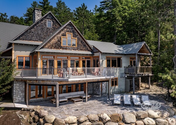 5 Bdrm + 1 Open In Bh, 5 Bath Cottage! Lake Muskoka, Sunsets! Privacy! Sauna! - Bracebridge