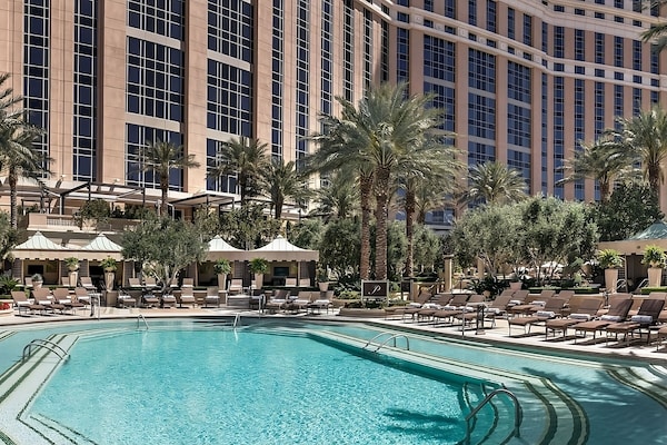 3 Luxury King Suite At Palazzo At The Venetian - Las Vegas, NV