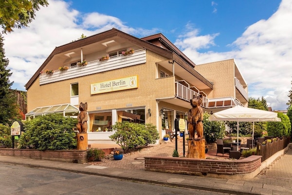Single Room With Balcony (South Side) - Akzent Hotel Berlin - Bad Bevensen