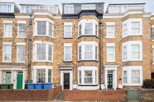 Host & Stay | Sandy Bay - Alpamare UK, Scarborough