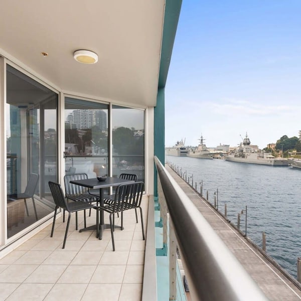 Apartment In Iconic Fingerwharf - Crows Nest