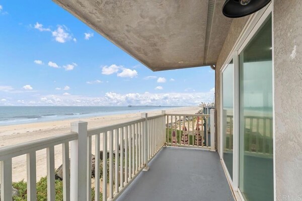 Stunning Oceanfront Luxury Townhome - San Diego, CA