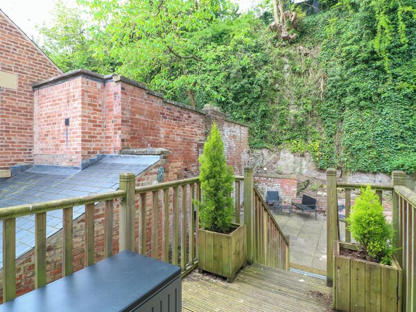 The Old Apothecary, Pet Friendly, With A Garden In Matlock - Wirksworth