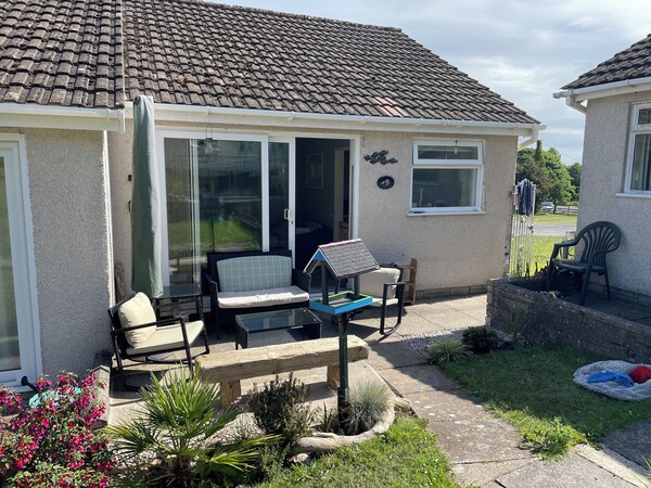 The Lobster Pot, Pet Friendly, Luxury Holiday Cottage In Oxwich - Rhossili