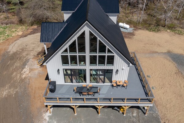 Brand New Construction - Spacious Mountain Chalet In Sugar Hill, Nh.  Sleeps 18. - Littleton, NH