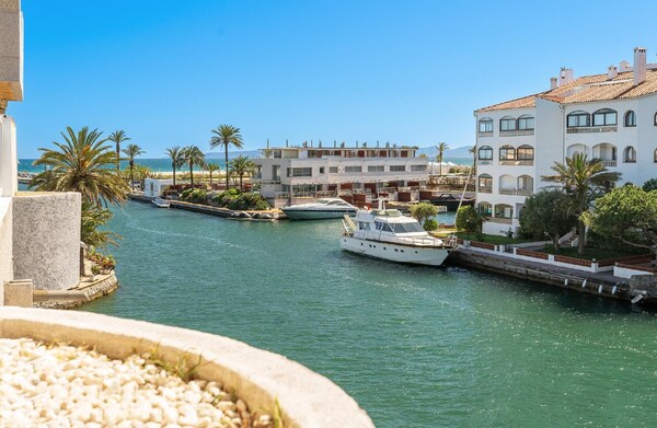 Apartamento De Vacaciones Empuriabrava Para 1 - 4 Personas Con 1 Dormitorio - Apartamento - Roses