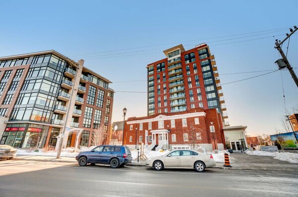 Luxe 1br With Private Terrace Near Ottawa Hospital - Gatineau