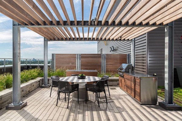 2br Oasis W/ Gym & Terrace, Near Hintonburg! - Gatineau