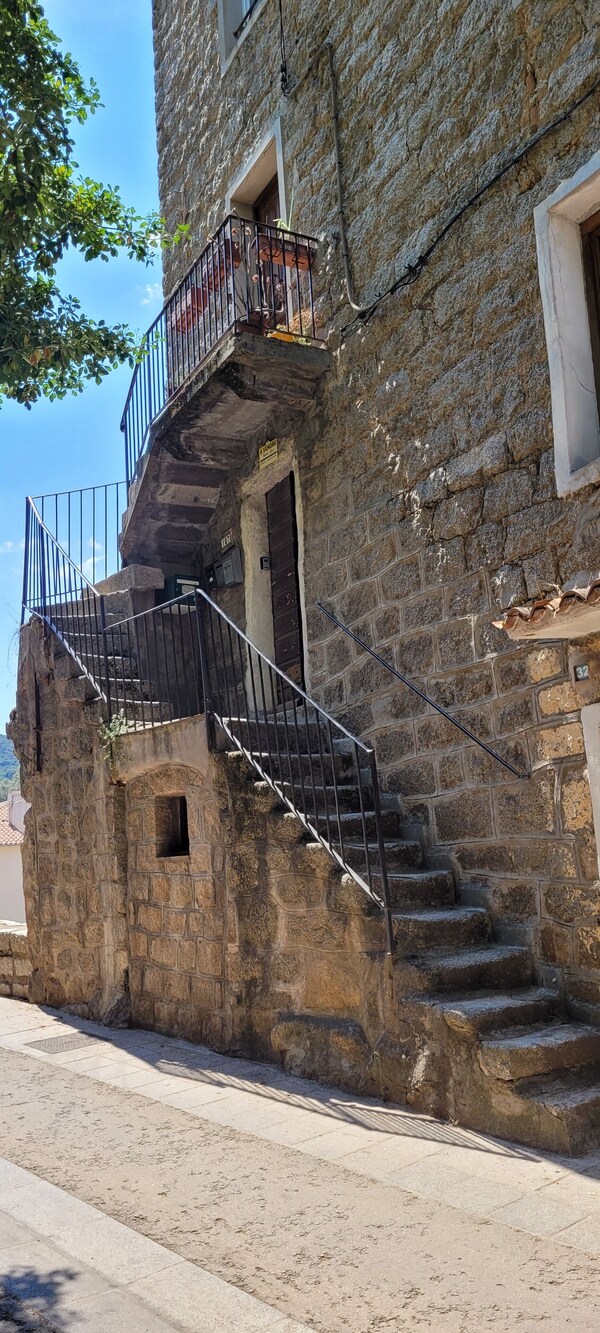 Coquettish And Authentic Spacious And Optimized Studio - Sartène