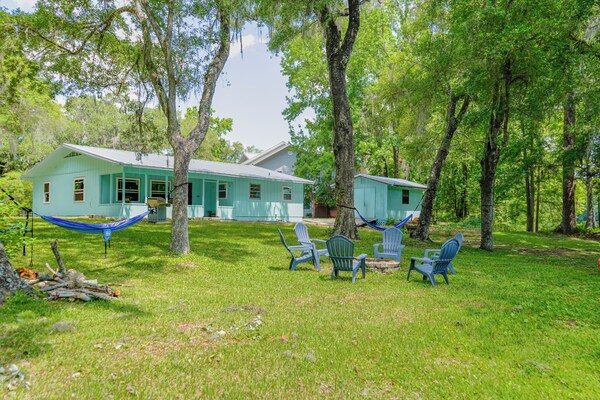 Paradise On The Rainbow River - Beverly Hills, FL