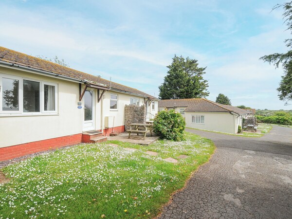 Chalet 35 At Landscove Holiday Park, Pet Friendly In Brixham - Brixham