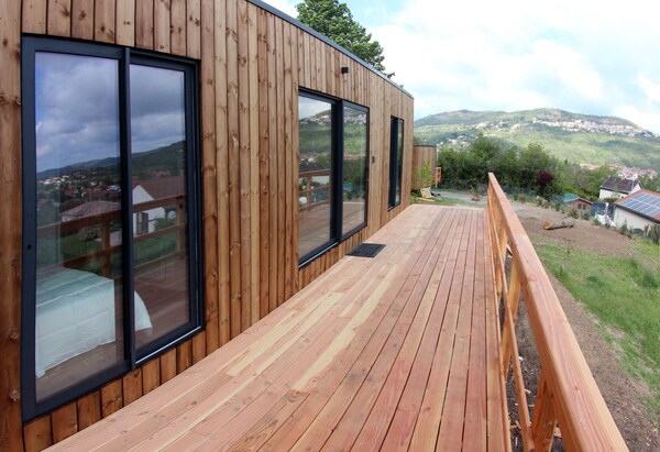 Brennus-lodge-baño Con Bañera-vista Al Campo - Issoire