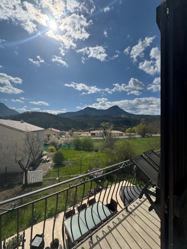 Double Room For 4 Guests With 25m² In Castellane (264542) - Castellane