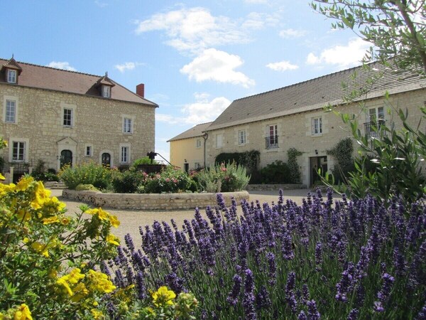 Proche Châtellerault, Appartement Tout éQuipé - Châtellerault