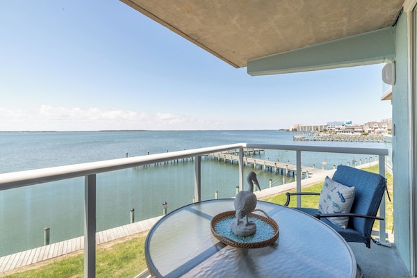 Bayfront & One-of-a-kind  Walk To The Beach, Stay For The Views - Ocean City, MD