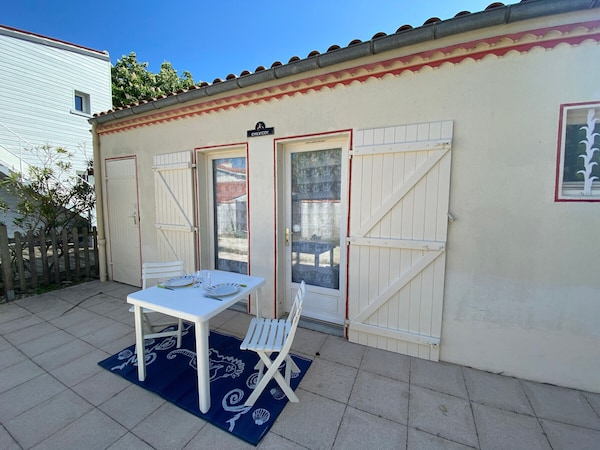 Charming 1-bed Home In Fouras, Steps From Beach & Town Center - Châtelaillon-Plage