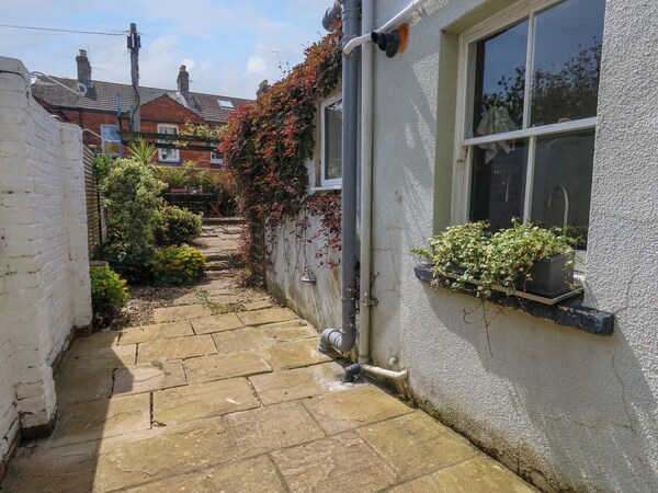Chapelhay Cottage, Pet Friendly, With Open Fire In Weymouth - Weymouth