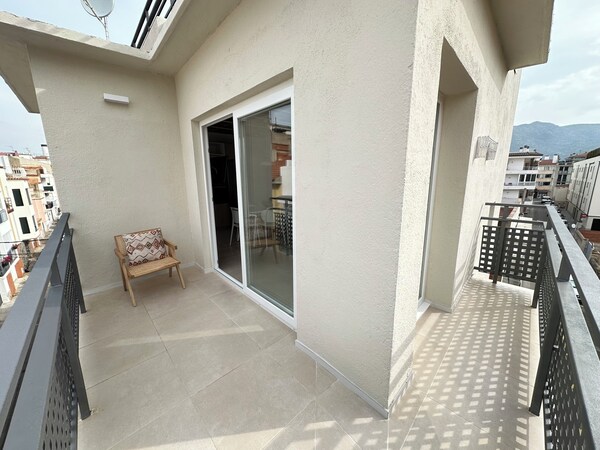 Agi Arago 271 Apartamento For Rent In Roses Girona. - Cadaqués
